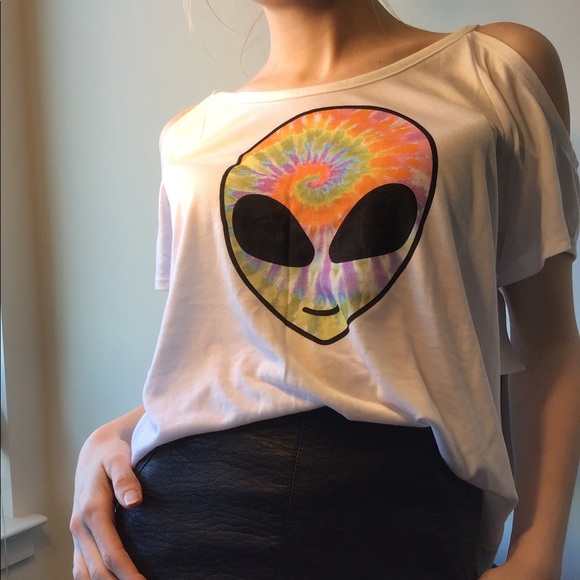 Modern Lux | Tops | Nwt Tie Dye Alien Graphic Tshirt | Poshmark